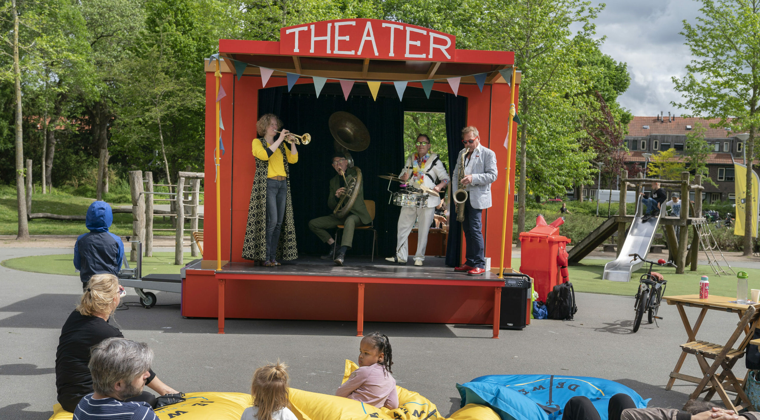 Theatertje van DWDW komt naar Lewenborg! - De Wijk De Wereld